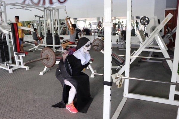 Valak from 'Conjuring 2' Spotted Working Out at the Gym - WORLD OF BUZZ