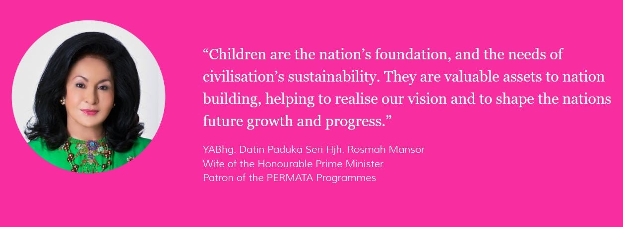 Rosmah's 'Lead by Example' Award Is Withdrawn - WORLD OF BUZZ