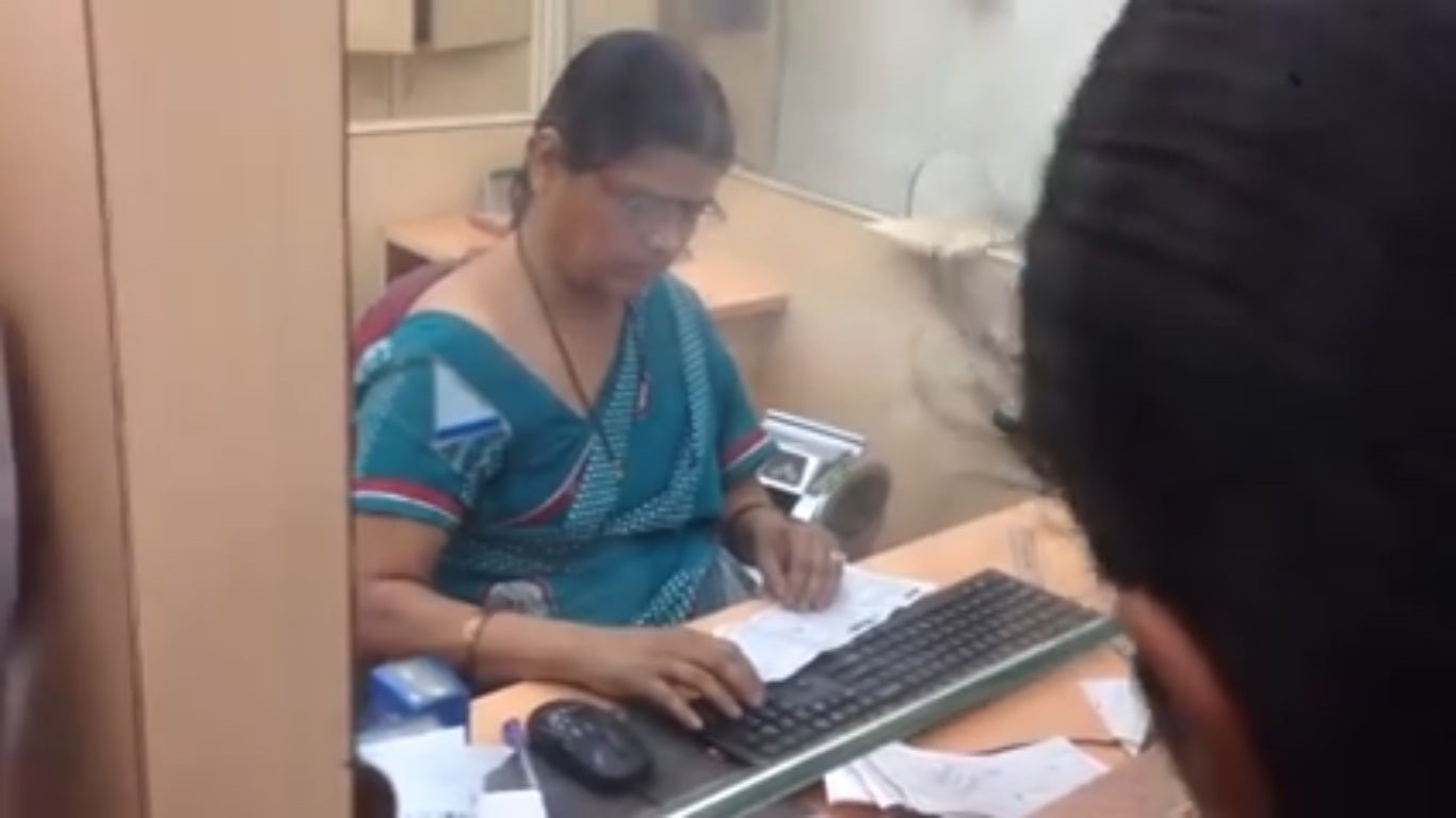 True Story Behind "Fastest Cashier In The World" Will Make You Think ...