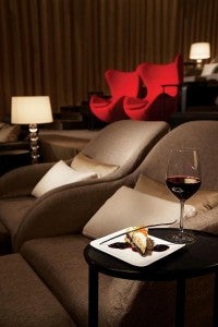 7 Most Comfortable Cinemas in the World That You Won't Believe Exist ...