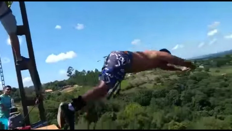 Video Captures Horryfing Moment Thrill-Seeker Jumps To His Death When ...