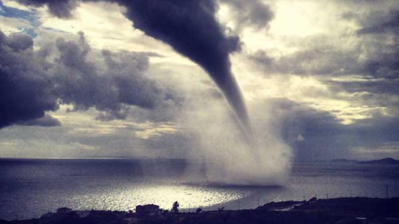 Waterspout Allegedly Spotted Off Penang Bridge Leaves Malaysians in ...