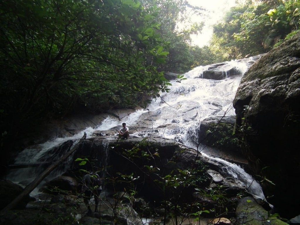 5 Astonishing Waterfalls in Malaysia You Need to Check Out - WORLD OF BUZZ