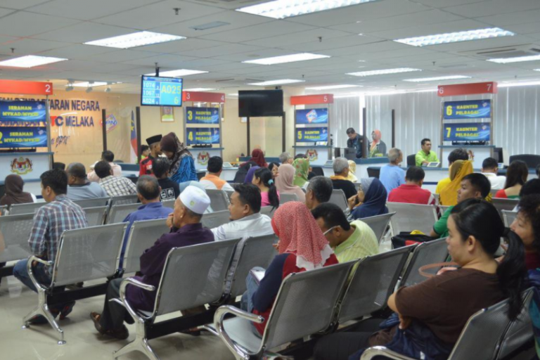 Malaysians Can Get Their MyKad Done in Just 45 Minutes Starting April 1 ...