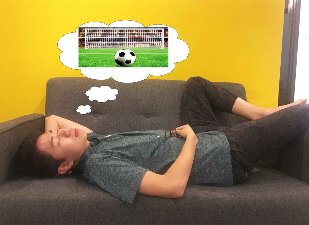 8 Types of Malaysians You'll Confirm See During Football Season - WORLD ...