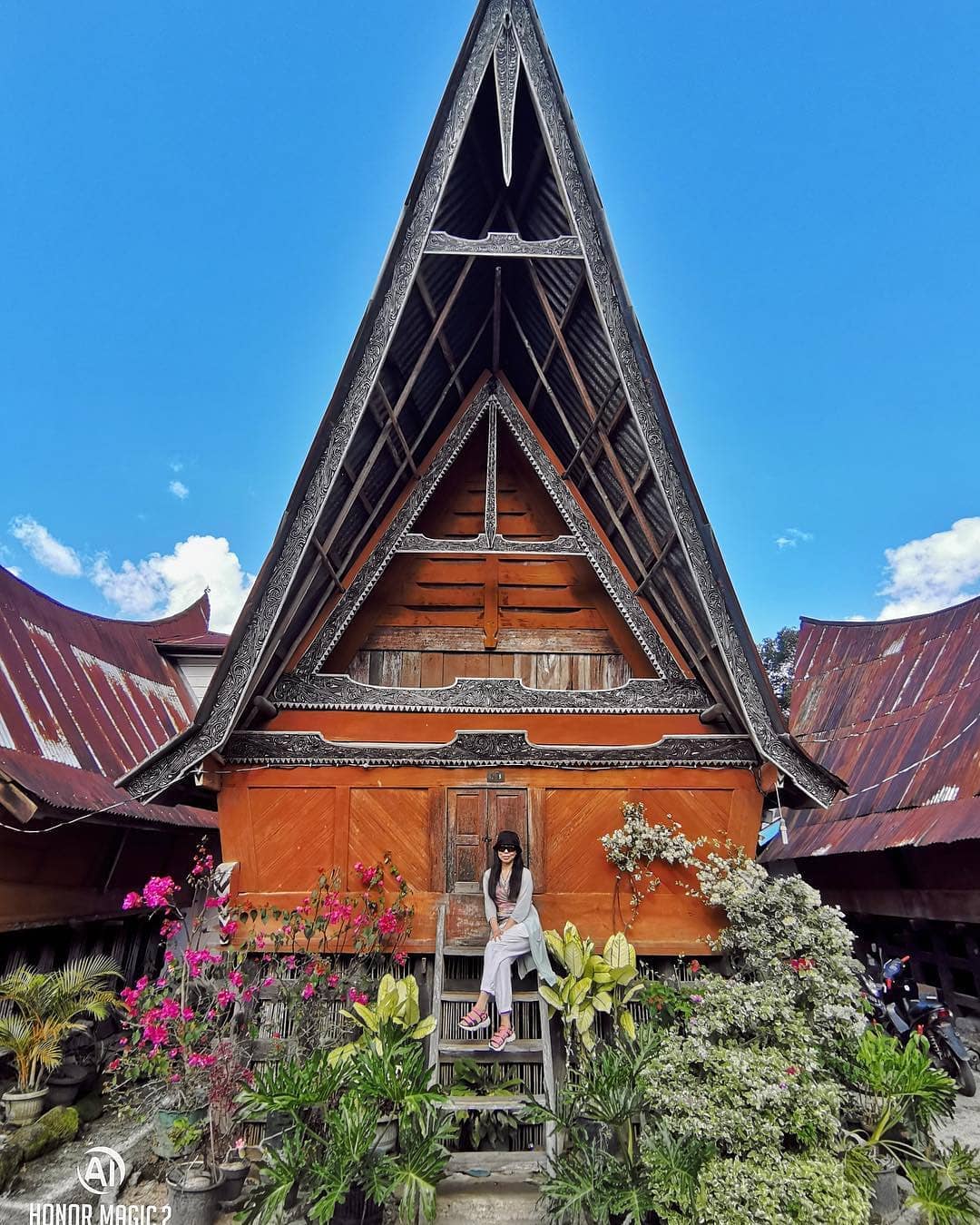 5 Reasons Why This Indonesian Island is One of the Most Unique Places ...