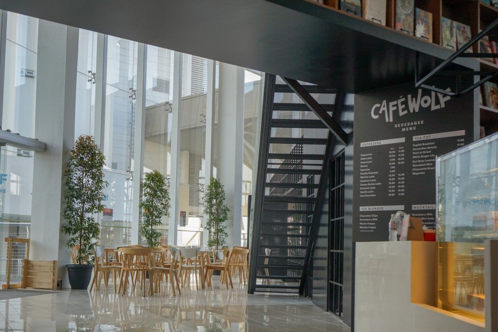 The First BookXcess Outlet Opens in Penang with The Longest Bookshelf ...