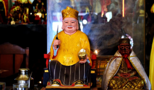 M’sian Shares Viral Tweet on the History of Datuk Kong, Netizens are ...