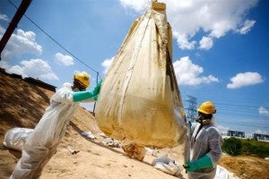 Unsung Heroes of Kim Kim River Have Been Working 24 Hours a Day to Keep ...