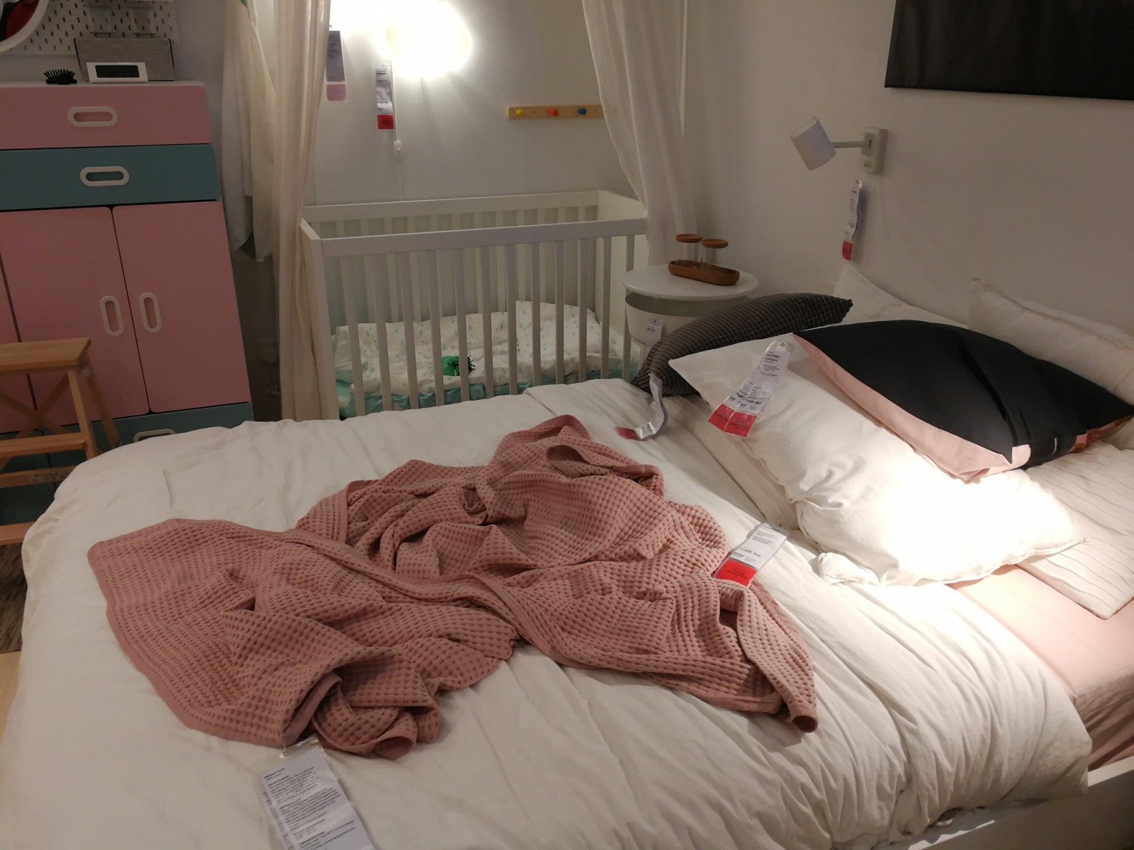 IKEA Penang's Showrooms Destroyed by M'sians Just 2 Weeks after Opening ...