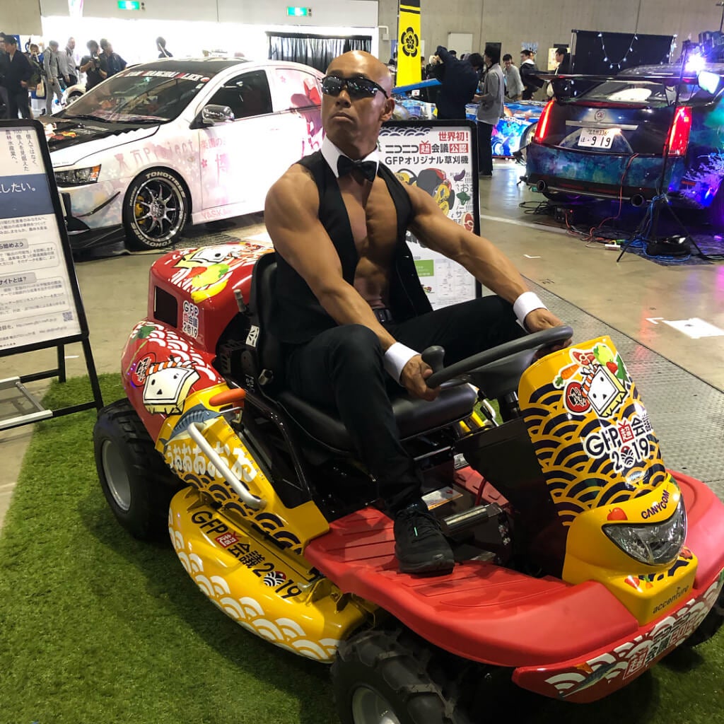 Man Dumped By Wife For Being "Bald and Dumpy", Becomes Real-Life One ...