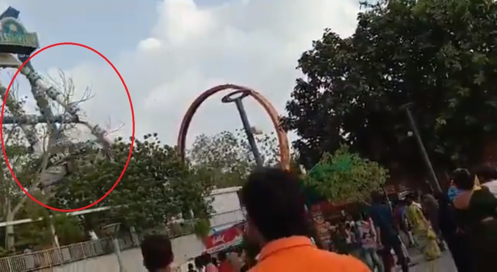 Two Dead & 29 Critically Injured After Theme Park's Popular Swing Ride ...