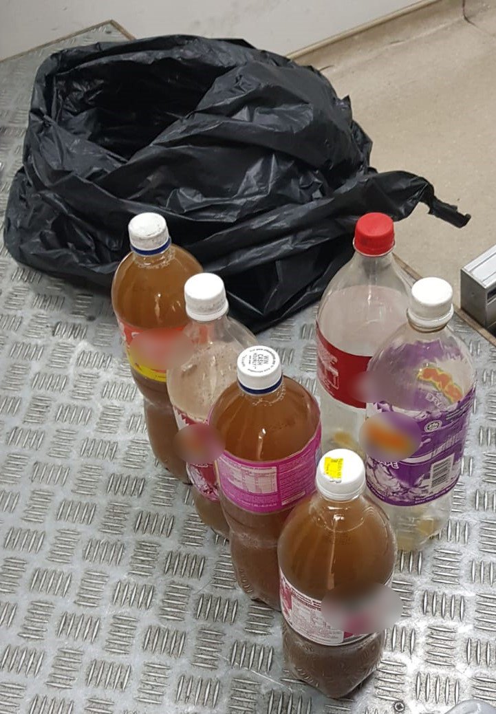 Two Malaysians Caught Trying To Smuggle 'Ketum Juice' Into Singapore ...
