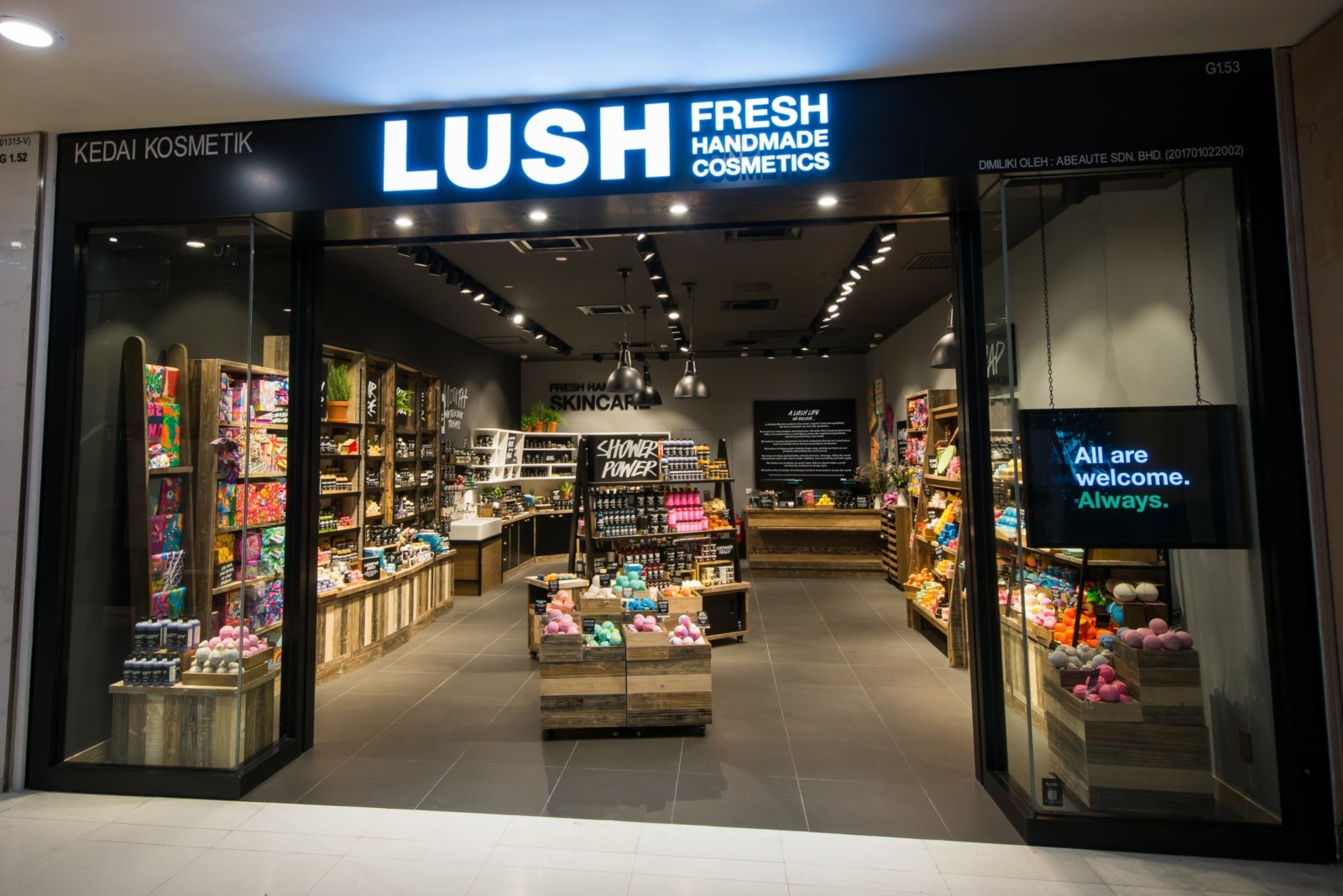 Meet: LUSH Director, Harvinder Harchand, Following Their Second Store ...