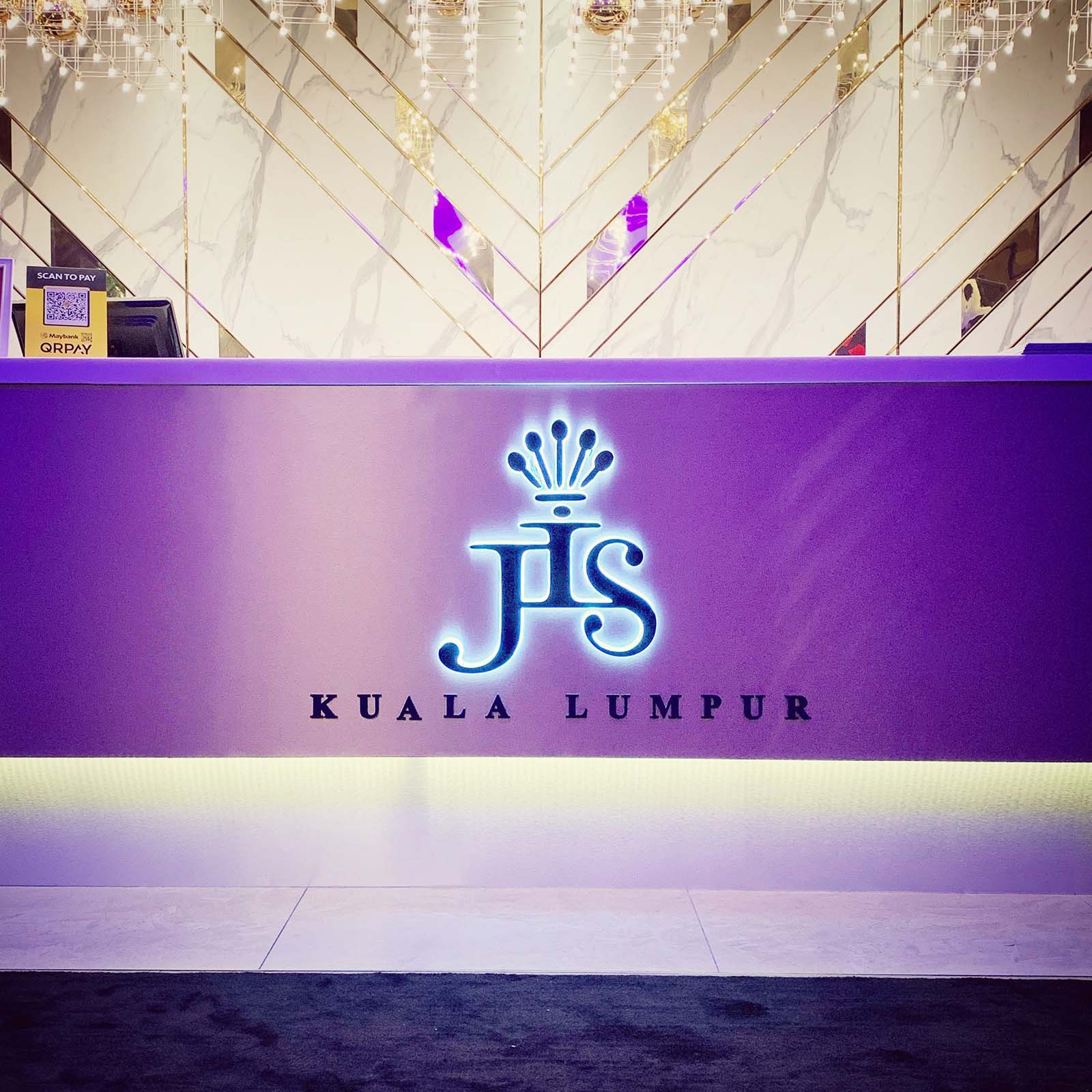 The World's FIRST Social Lounge is Now in Malaysia and Girls Get ...