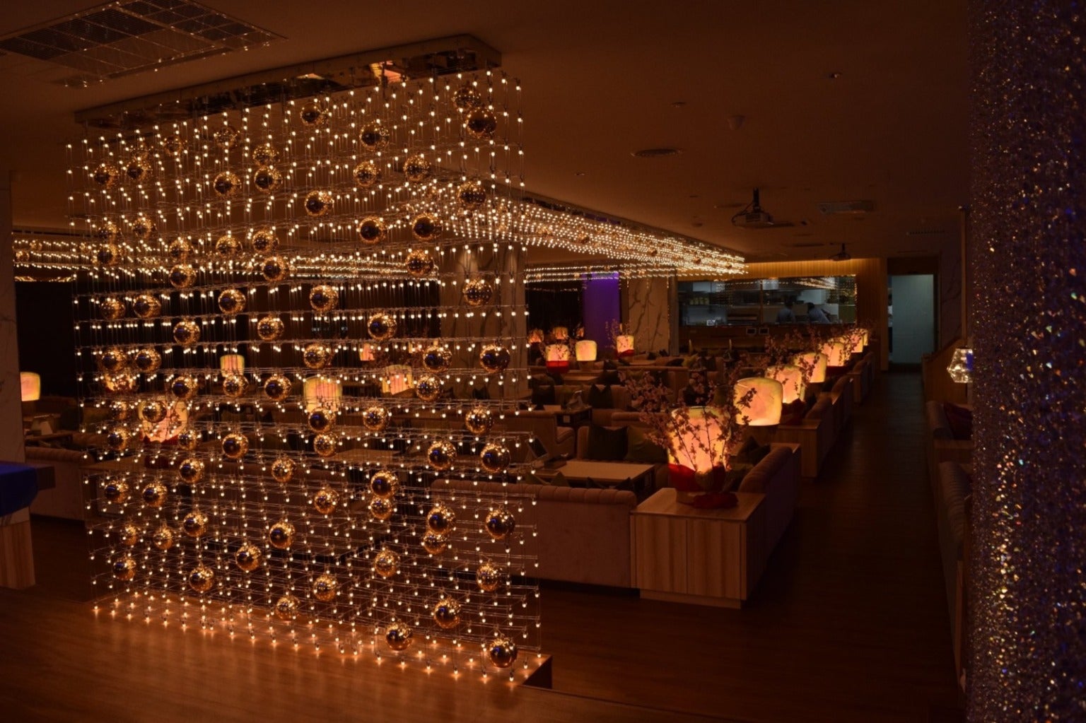 The World's FIRST Social Lounge is Now in Malaysia and Girls Get ...