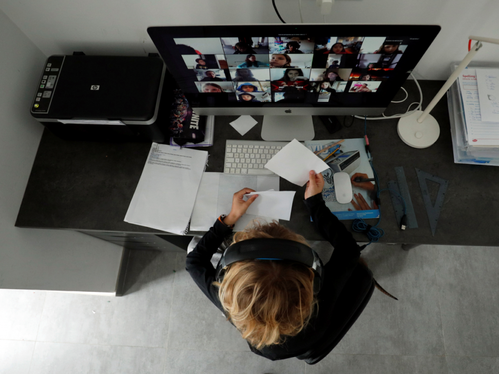 Beware! Thousands Of Private Zoom Recordings Are Being Exposed Online ...