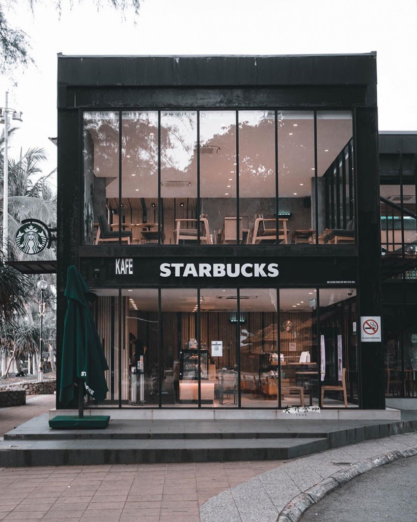 PHOTOS: This Might Be The Most Instagram-Worthy Starbucks Outlet In ...