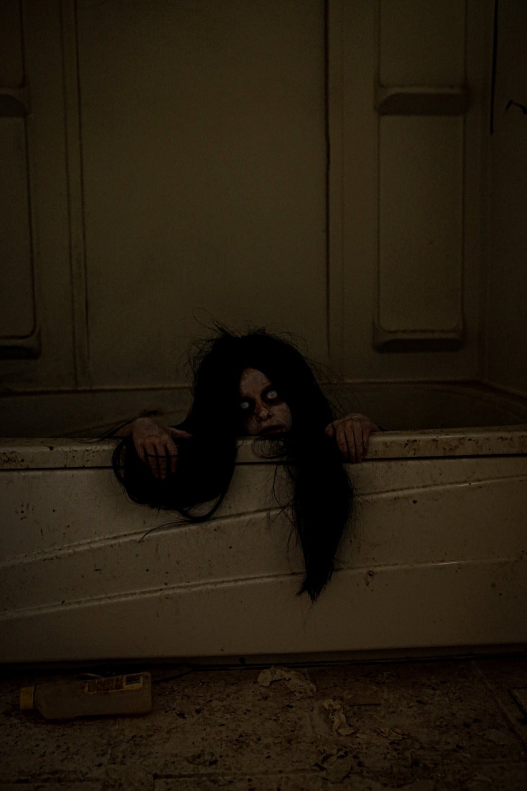 Little Girl Has Grudge-Themed Photoshoot For Her Birthday - WORLD OF BUZZ