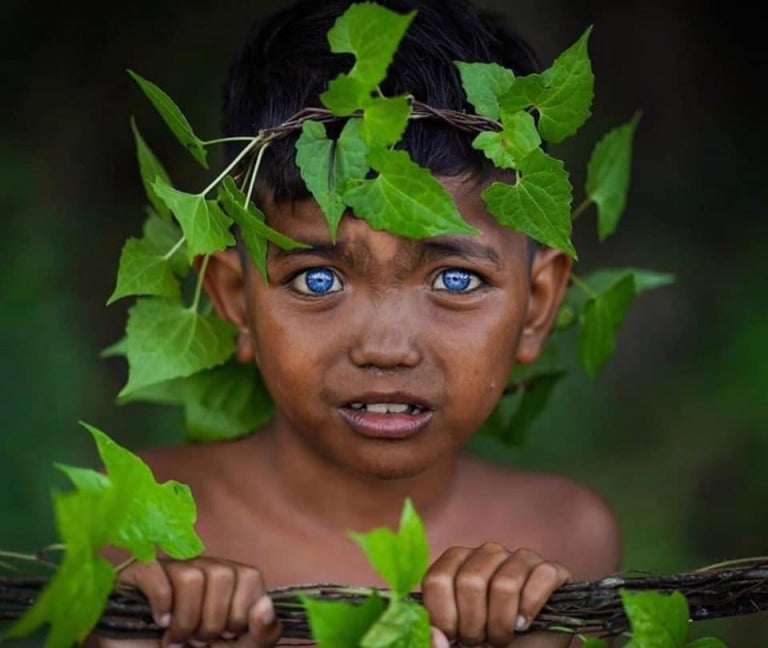 Meet The Buton Tribe Of Indonesia, Whose People Have Bright Blue Eyes ...