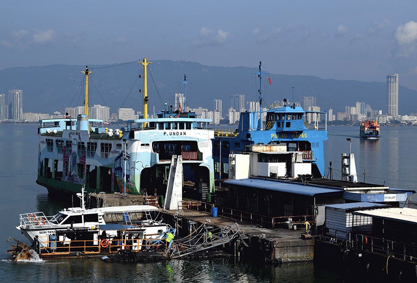 Penang's Iconic Ferries To Be Replaced After 126 Years With Speedboats ...