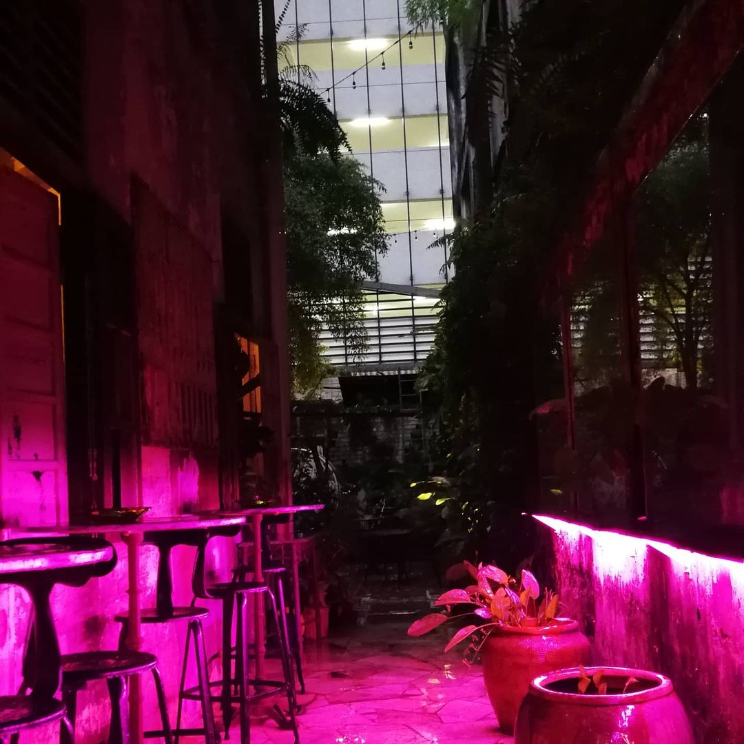 This Hidden Bar In KL Will Transport You To An Enchanted Garden ...