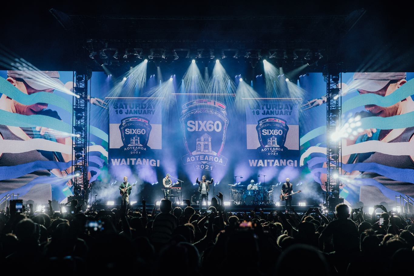 NZ Holds Massive Outdoor Concert With No Face Masks & Physical ...