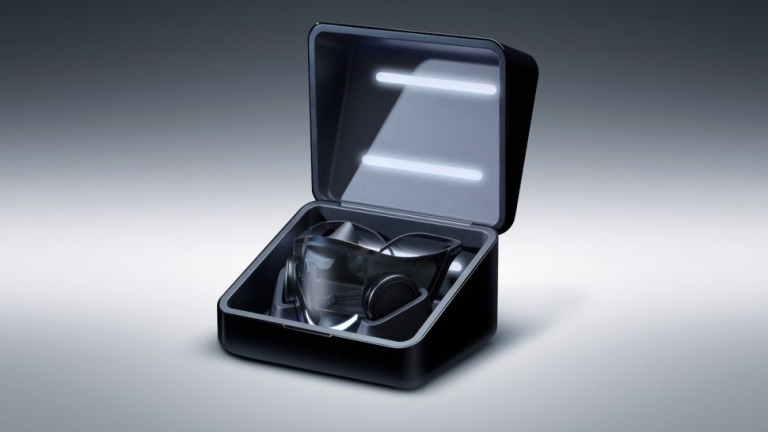 Razer Unveils N95 Mask With RGB Lights And VoiceAmp Technology - WORLD ...