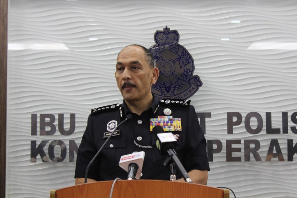 "No compromise!" PDRM Inspector & Officers Arrested During Drug Party ...