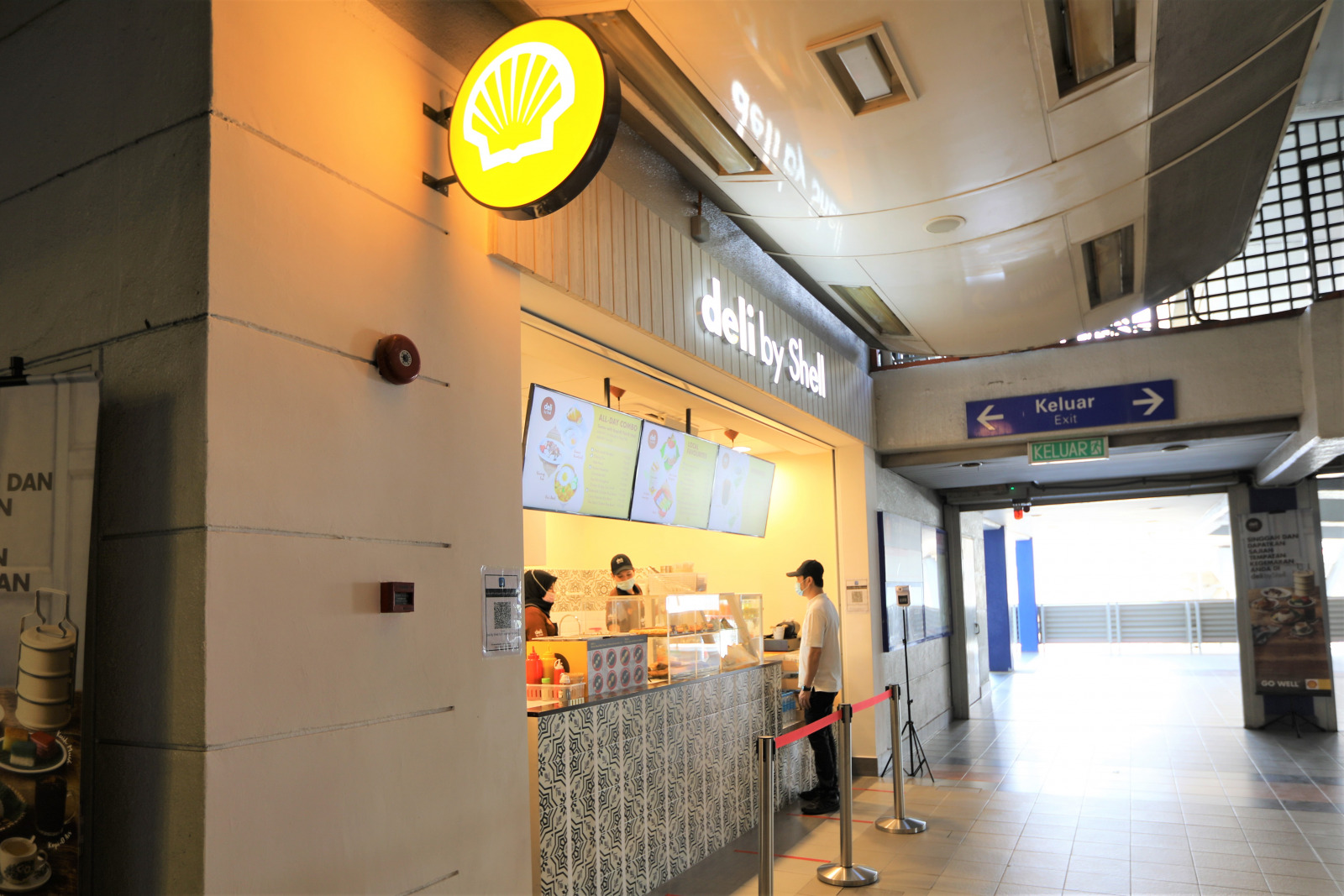 You Can Now Visit Shell's First Ever Standalone Deli At Abdullah Hukum ...