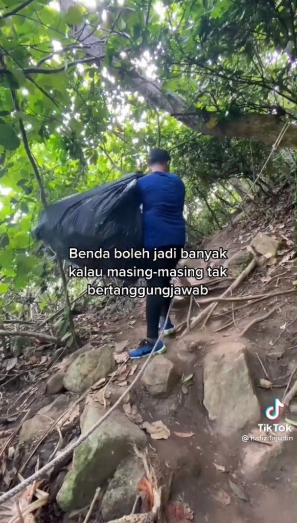 27yo Malaysian Goes For Hiking At Terengganu Waterfall, Ends Up ...