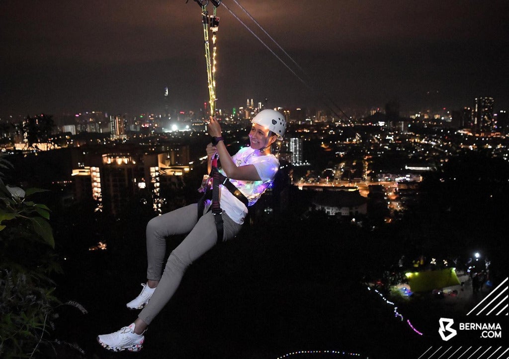 This Place In KL Offers Night Flying Fox With Mesmerizing Views ...