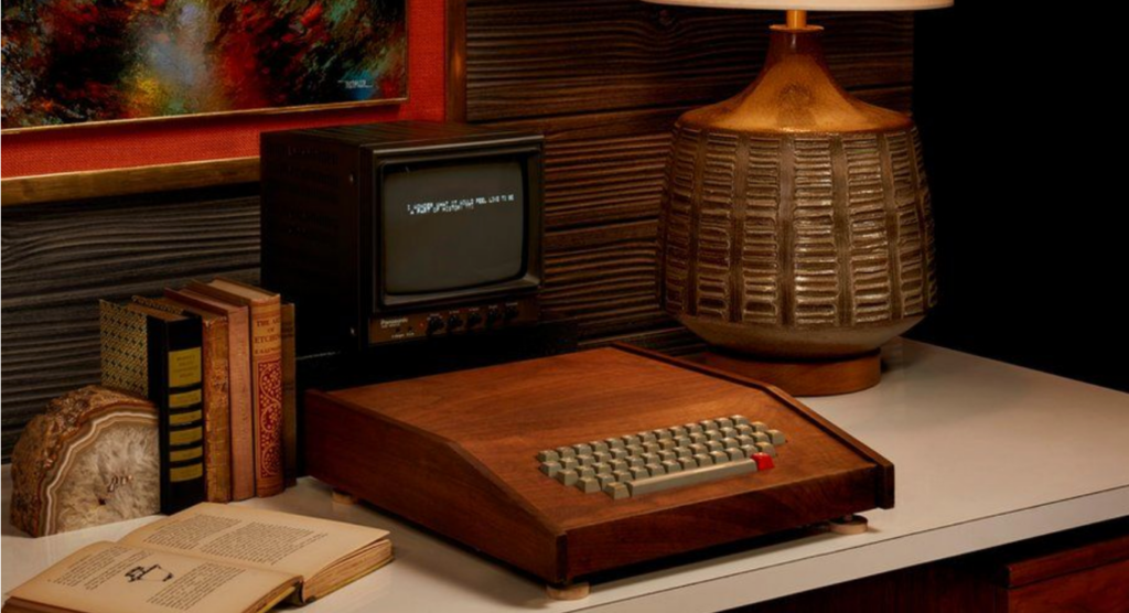 This Rare Apple Computer Fetches RM1.7 Million At An Auction In The US ...