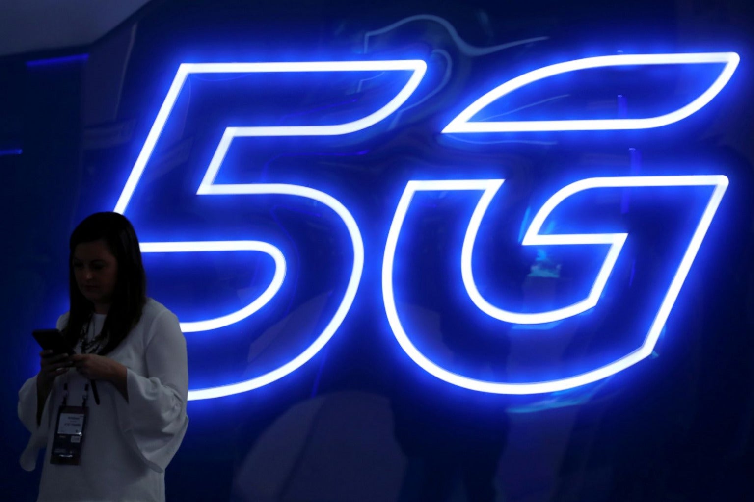 Malaysia's 5G Network Coverage Increased by Only 1.5% This Year Despite ...