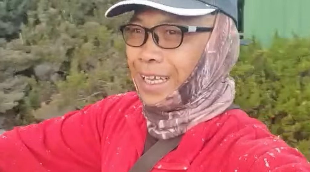 WATCH: It Was REALLY Snowing in Mount Kinabalu This Morning & The Last ...