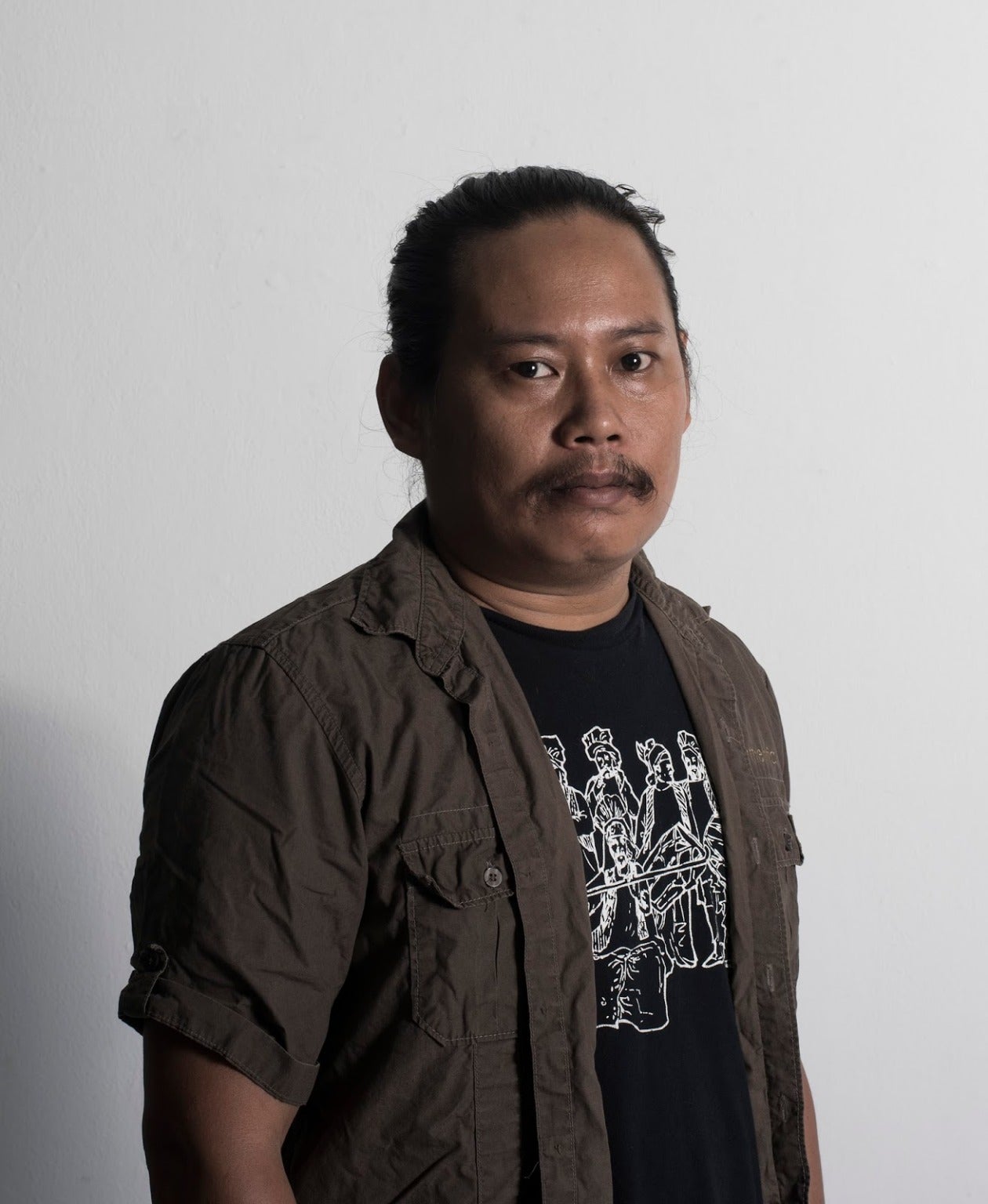 WATCH: M'sian Artist's Painting of Ultraman 'Capturing' Bunch of Petai ...