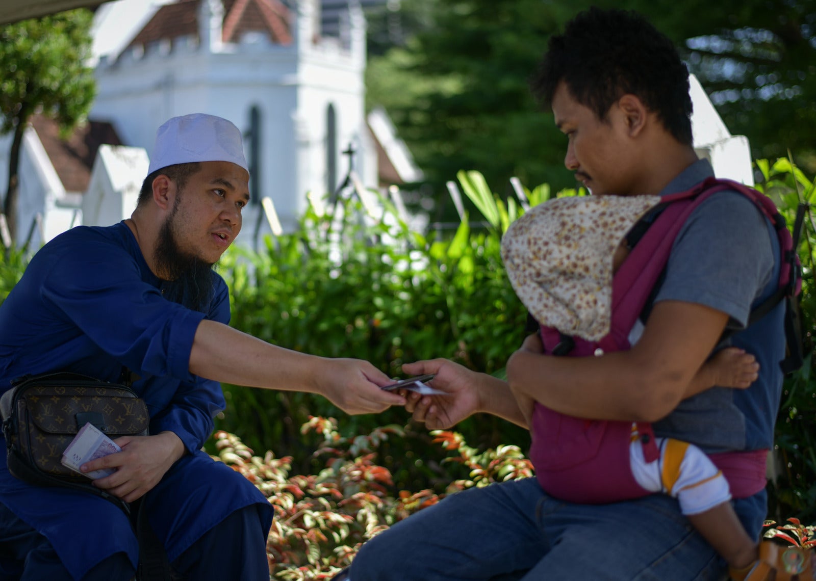 M'sian Father Carries His Little Baby With Him As He Makes Food ...