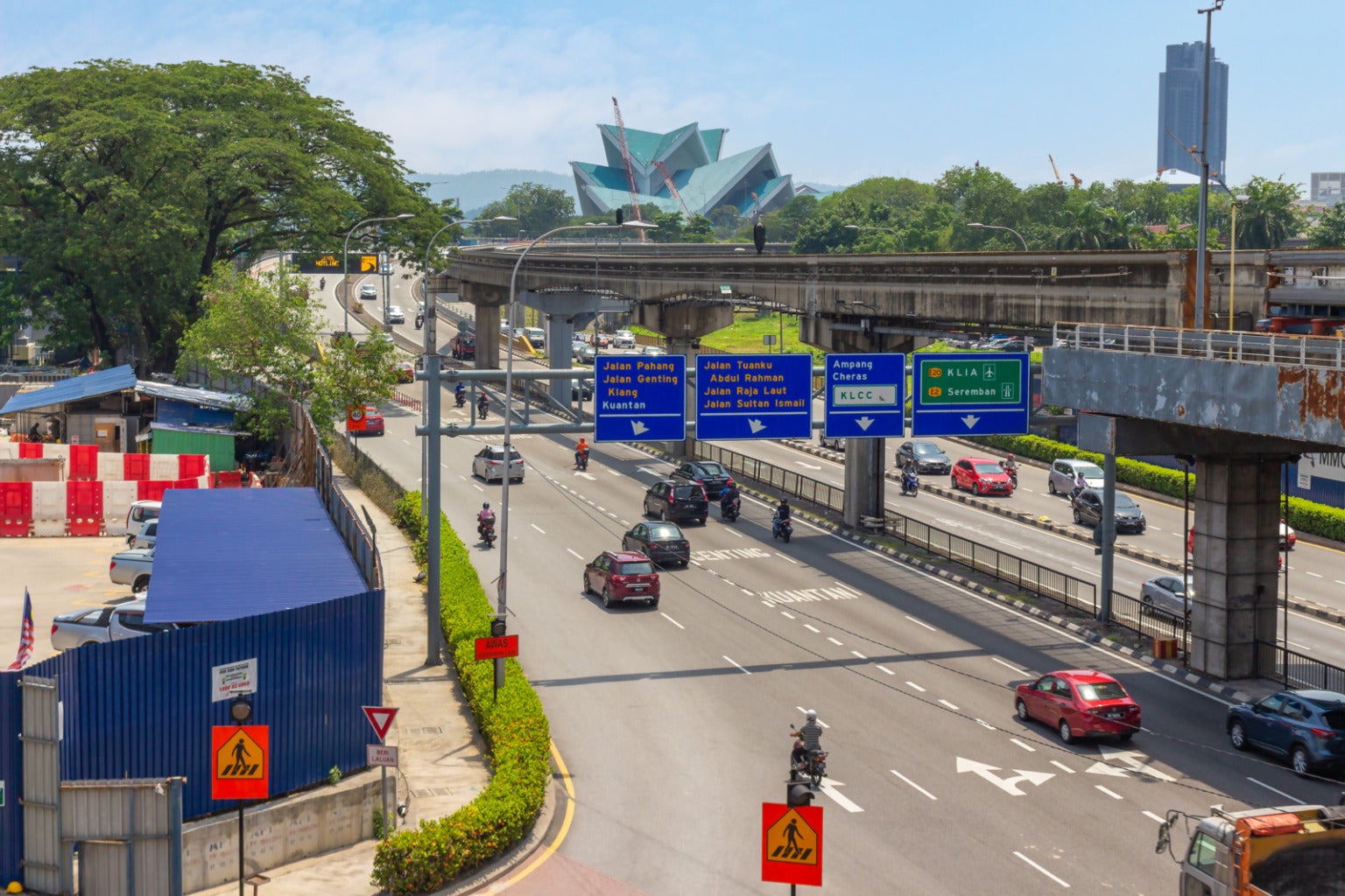 "Whitest thing I’ve heard" - M'sian Slams Expat For Wishing That Road ...