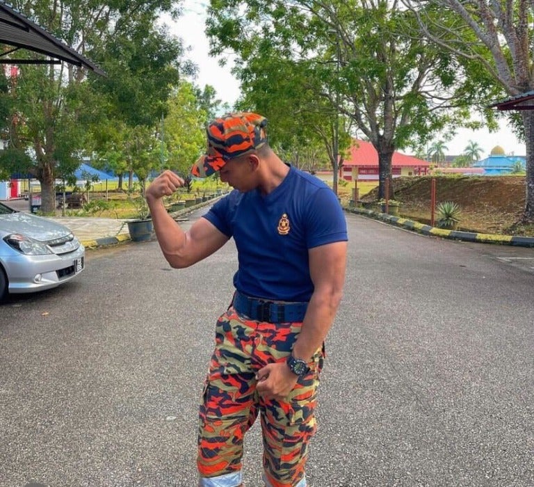 Meet Redzwan, The Abang Bomba Who Stole Hearts During The Merdeka ...