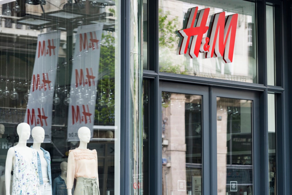 Videos of Victims Taken by Fitting Room Spycam at H&M Outlet Goes Viral ...