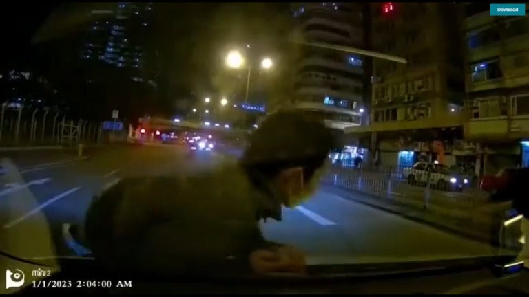 WATCH: Insurance Scammer Jumps Onto Moving Car, Pretends to Get Hit ...