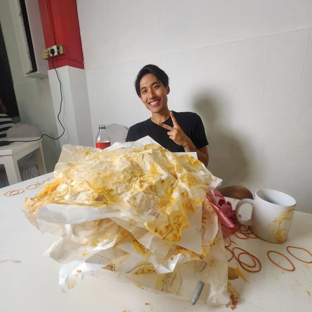 WATCH: Singaporean Competitive Eater Takes on Food Challenge of Eating ...