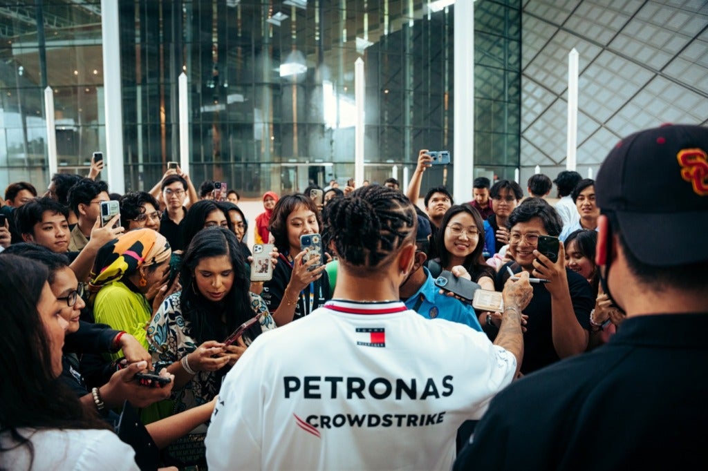 Lewis Hamilton Makes Short Detour To M'sia Before Heading Off To ...