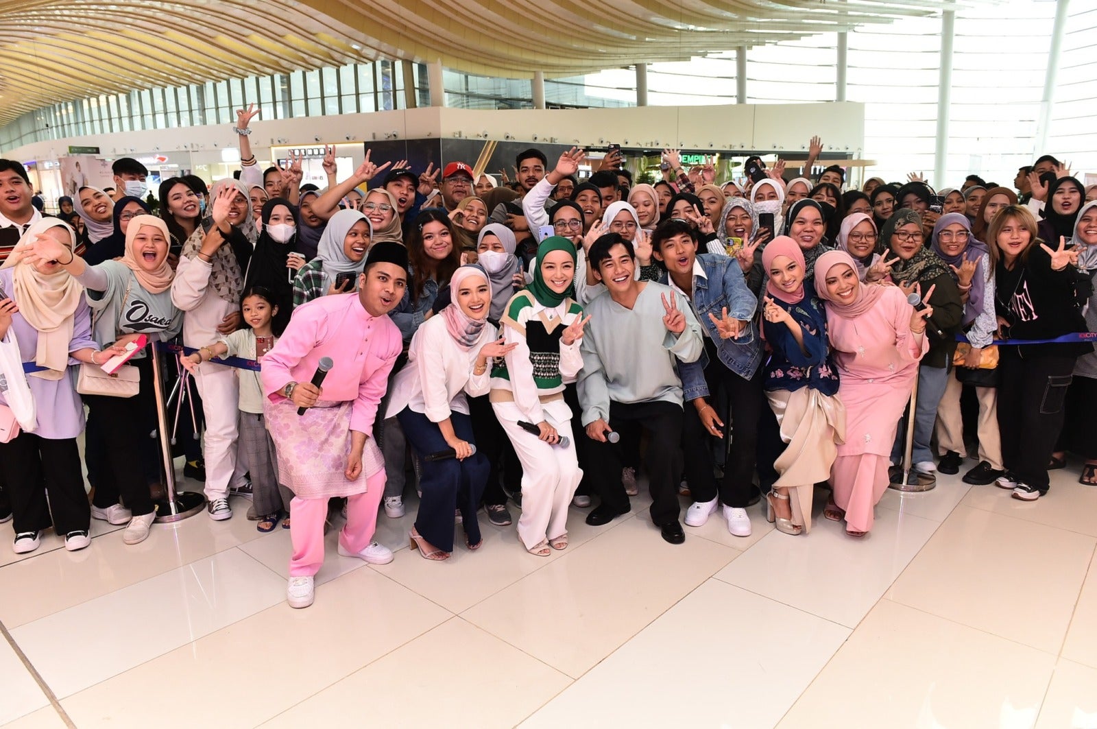 Thousands Flocked to the Astro Experience Store at IOI City Mall For a Raya Meet & Greet With ...