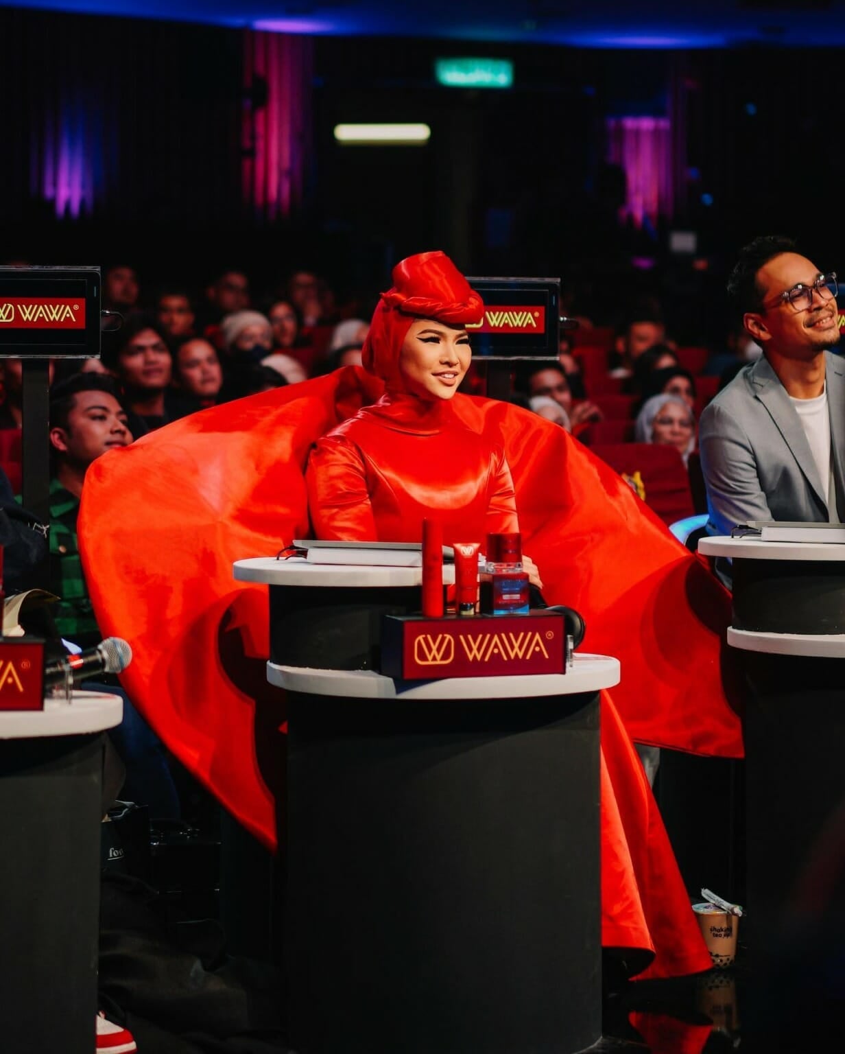 "Mattress & pillow" - Netizens Criticise Local Singer's Outfit During a ...