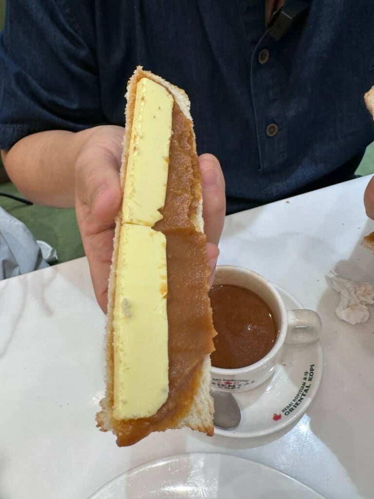 "Got brain" - M'sian Who Went Viral for Butter Kaya Toast Praises These ...