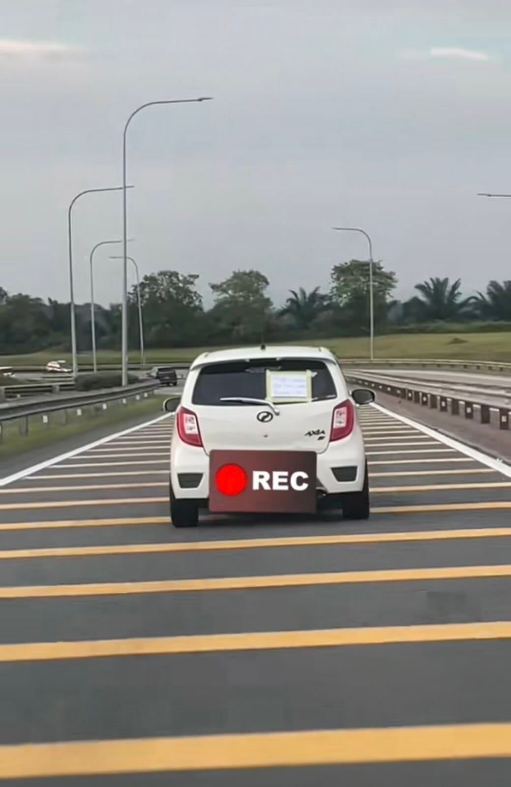 "Sorry if I'm slow, I just gave birth" - M'sian Woman's Sign on Car ...