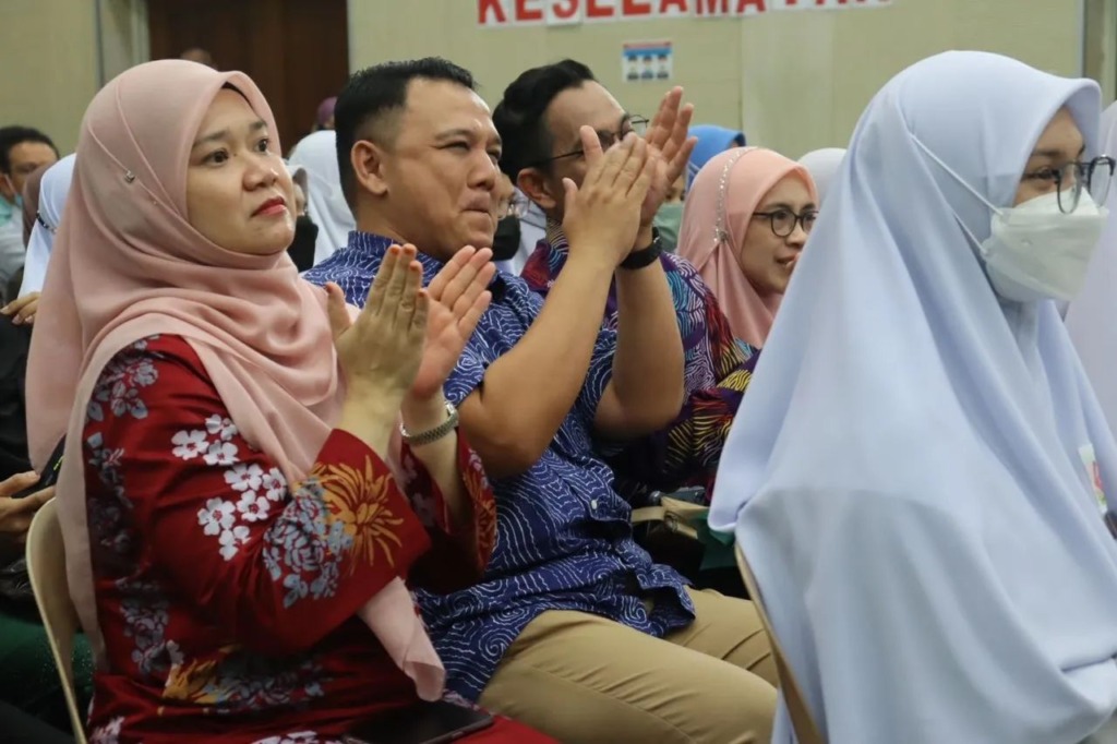 "A proud parent" - Education Minister Cries Tears of Joy After Her ...