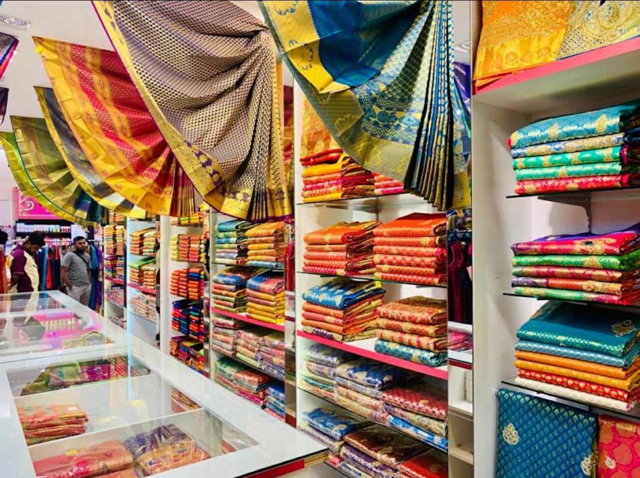 Leading The M'sian Textile Industry: Raaji Silk Palace Achieved Dual ...