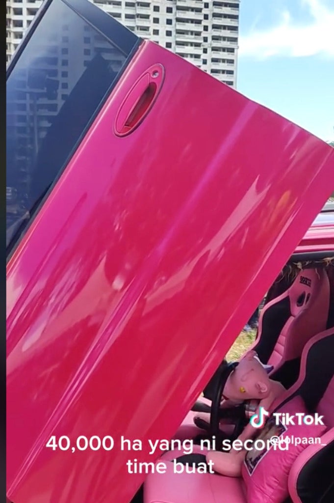 Fast, Furious & Pink - Meet the Unbelievable Makcik and Her Jaw ...